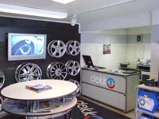 Dekkverksted i Horten med dekkskift og dekkhotell | DekkTeam